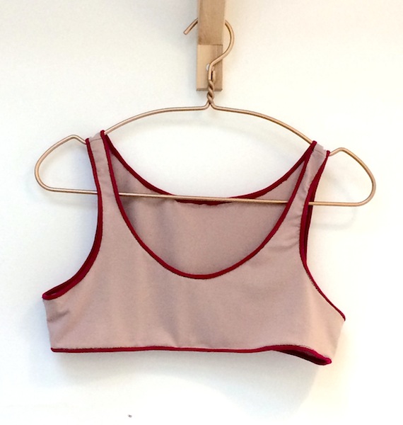 How to add a binding to a knit top | Sewing Life by MariaDenmark